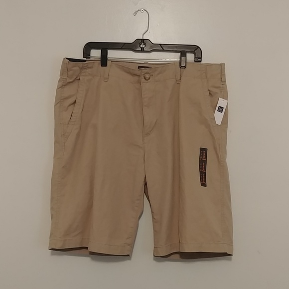 GAP | Shorts | Gap Khakis Mens Shorts Size 38 | Poshmark